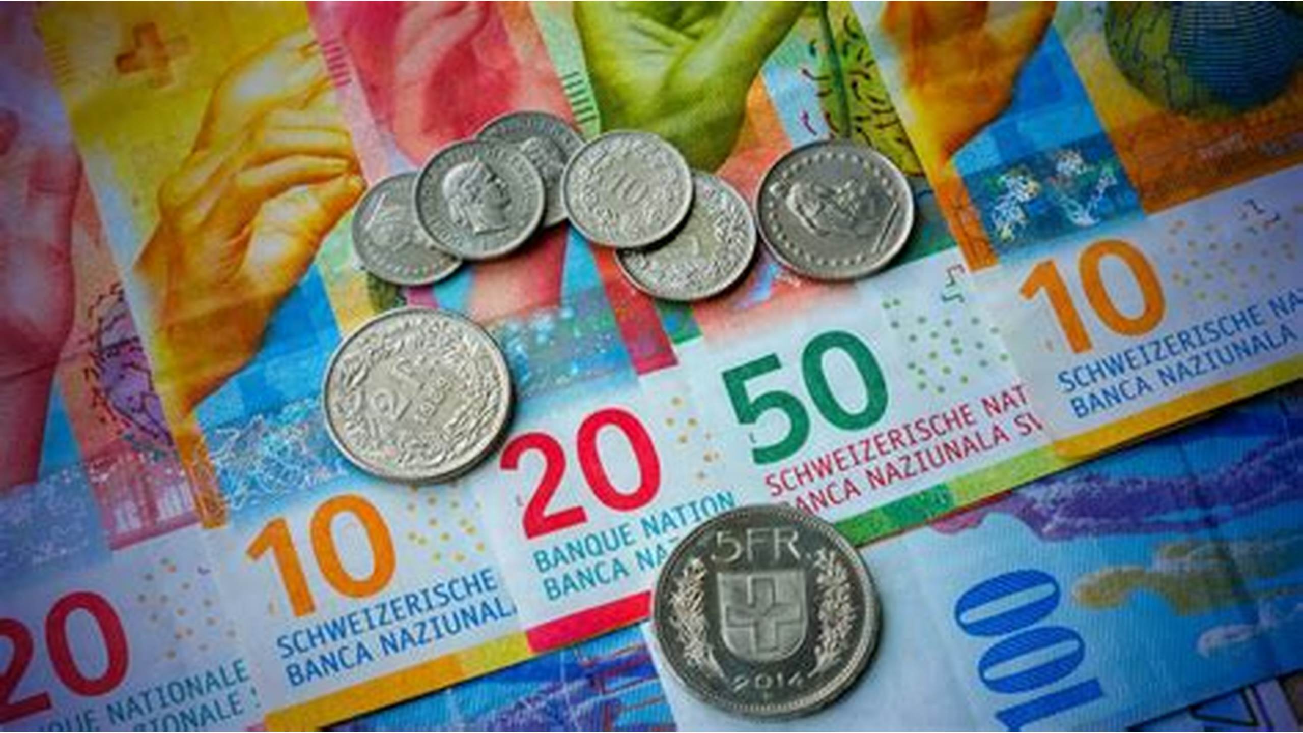 Dolar tone, švicarski franak na najvišem nivou u deset godina ...