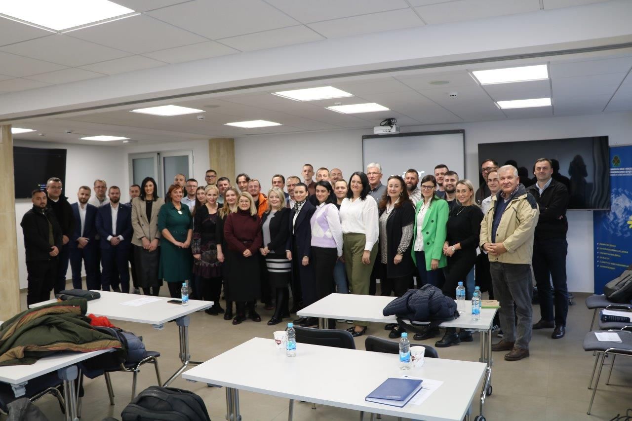 Edukacije VTK BiH o CBAM uredbi u osam bh. gradova okupile 111 učesnika - Marketing X Business